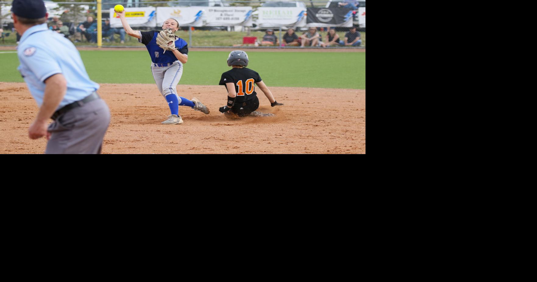 Bolts hold off late push from Natrona County to win 9-7 in first game ...