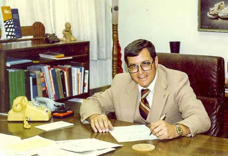 Gillette remembers Mike Enzi as a leader, mentor and friend | Local News | gillettenewsrecord.com