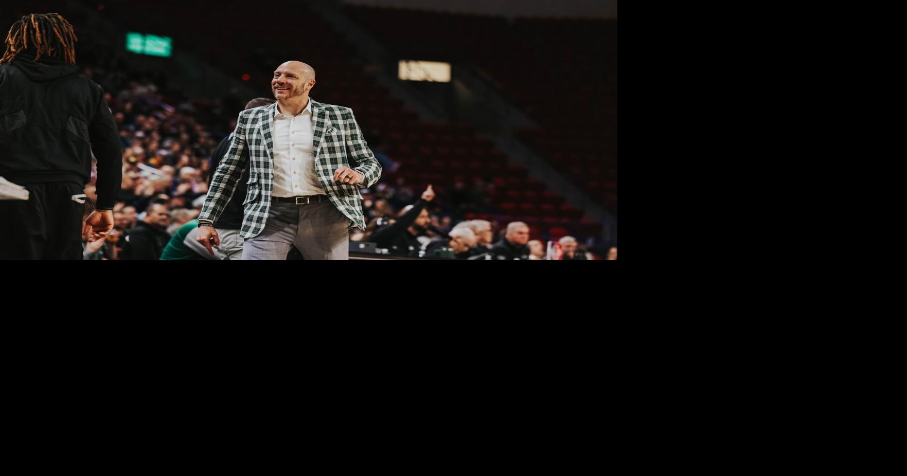 Gillette native Sundance Wicks coaches Wisconsin-Green Bay basketball's ...