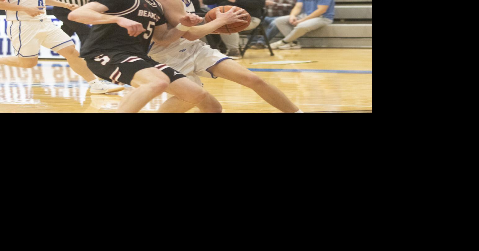 Bolts basketball coaches get their first wins in tournament | Local ...