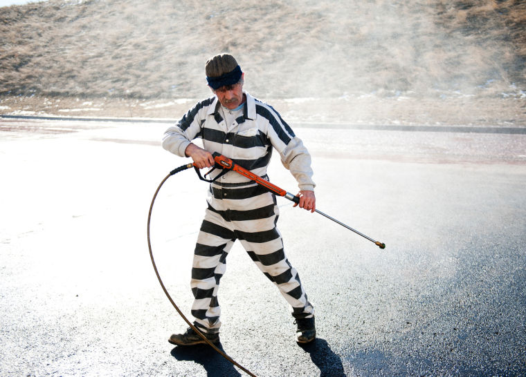 Inmate Work Program | Featured | gillettenewsrecord.com