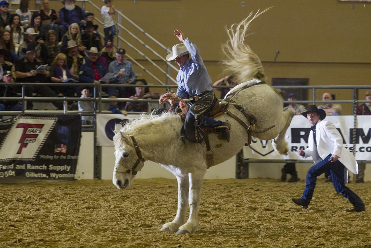 New Year's Eve Buck & Ball 2014 | Sports | gillettenewsrecord.com