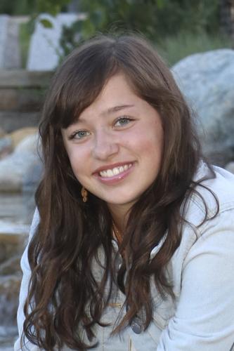 Campbell County celebrates 21 valedictorians across three schools ...