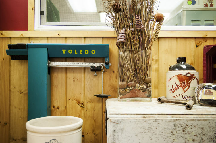 Johnny Midnite Sauce and Wahoo Frontier Toppings | Featured ...