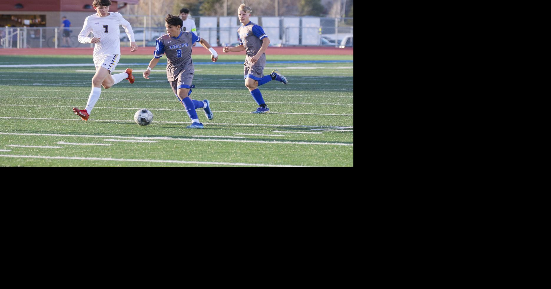 Thunder Basin's boys soccer team beats Cheyenne East 5-0 to take third ...