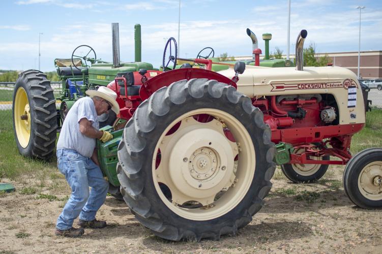 Antique machines pull their weight | News | gillettenewsrecord.com