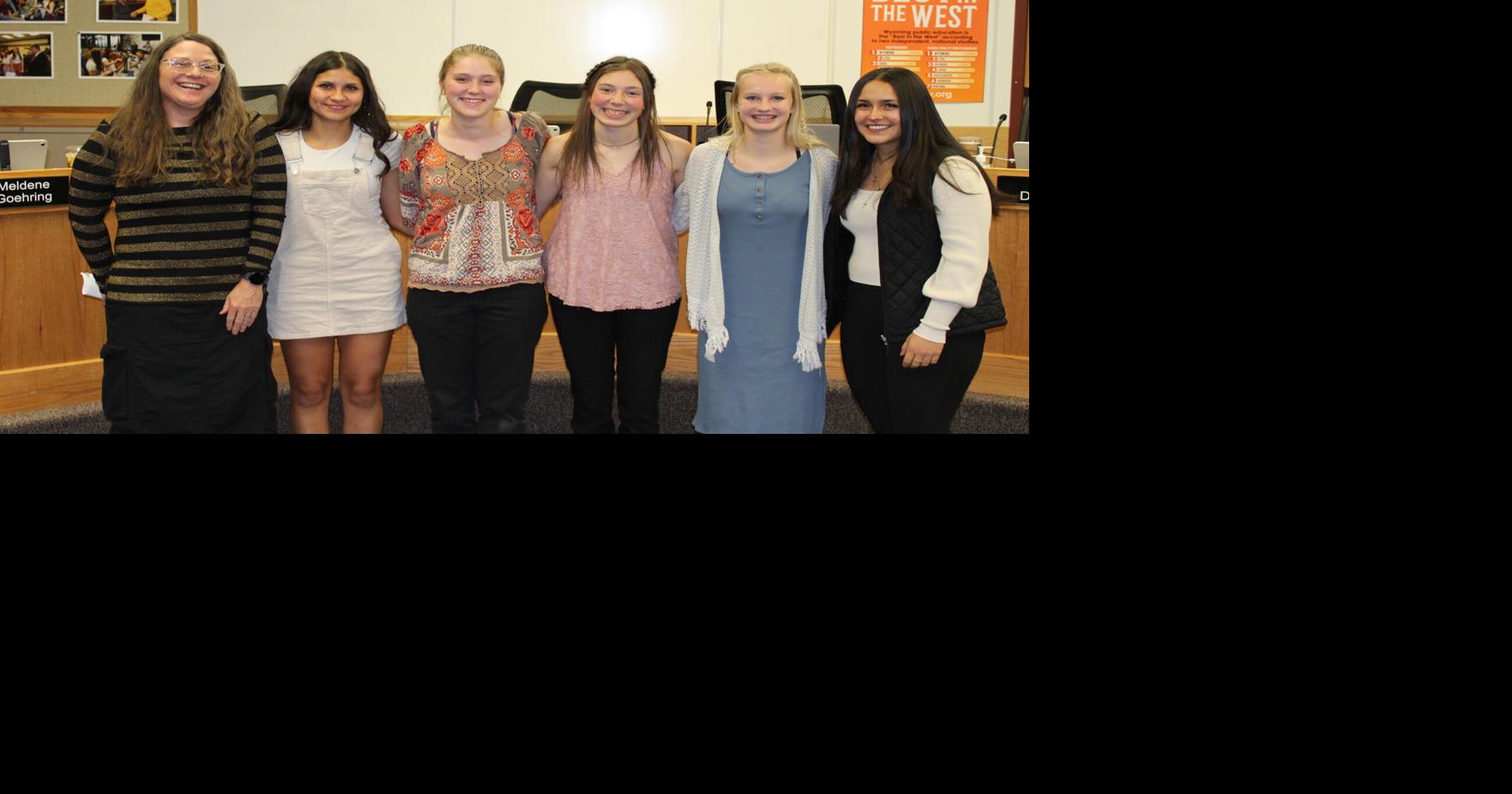 Wright girls cross-country team celebrates 2A championship | Living ...