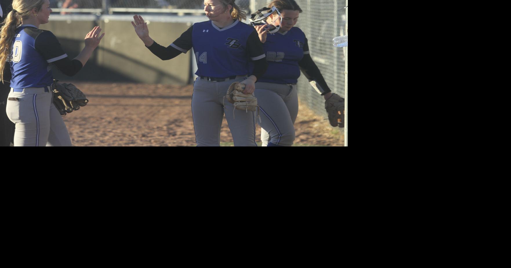 Bolts softball splits Friday doubleheader with Sheridan, sweeps Worland ...