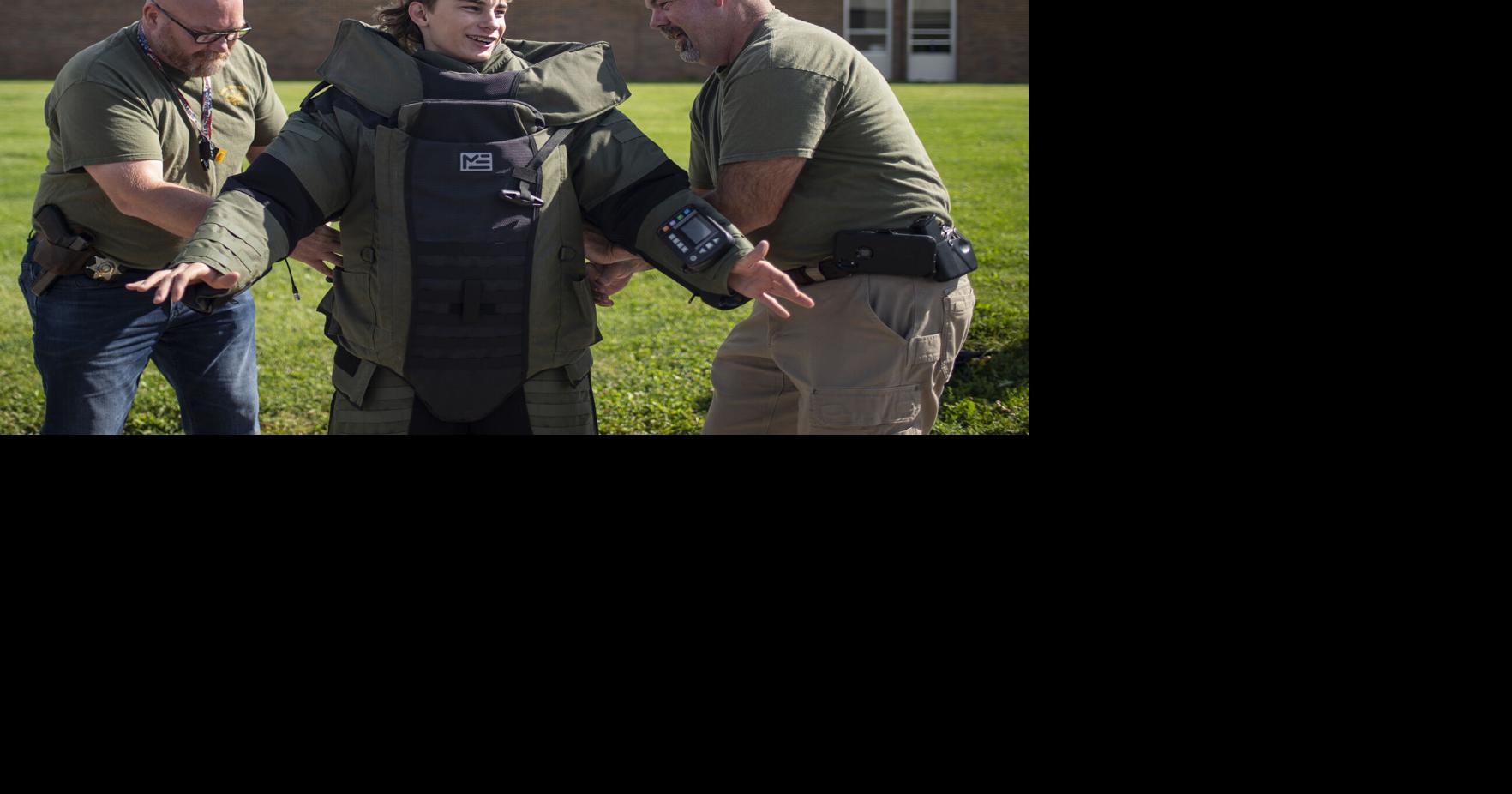 'Forensic Fridays' connect students and law enforcement in the classroom | Local News ...