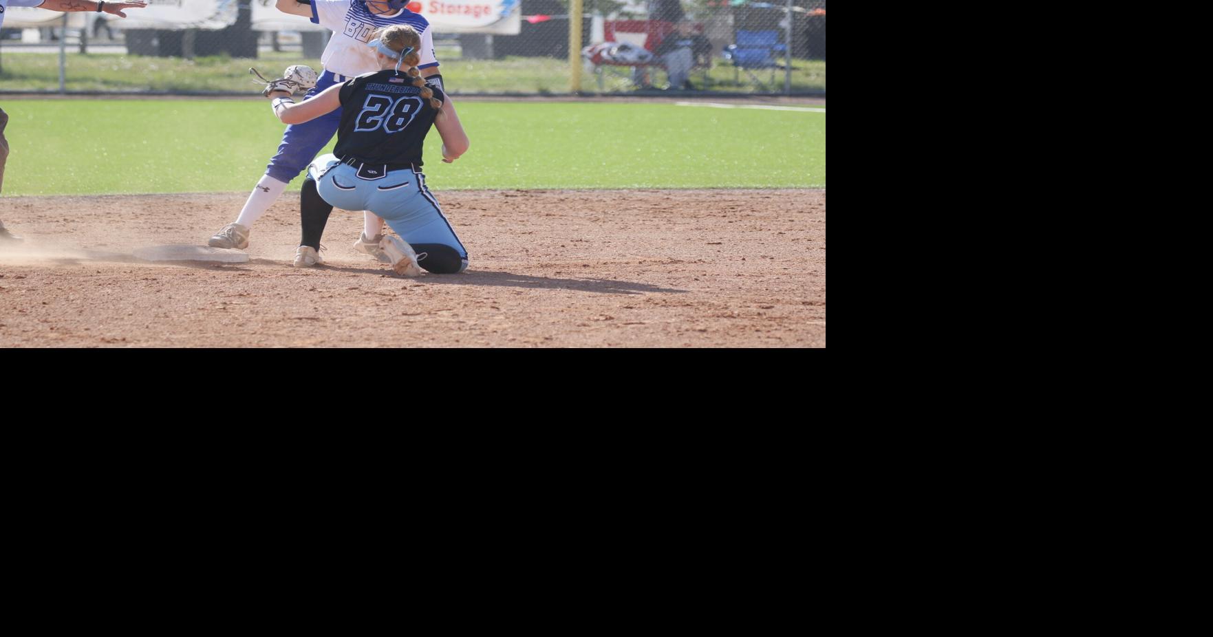 Bolts go 2-0 on Friday to advance to softball state championship game ...