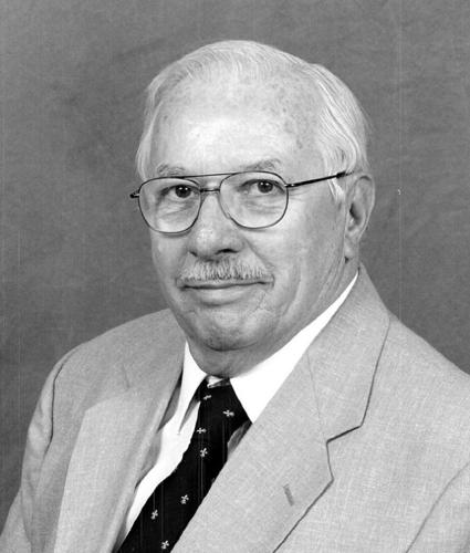 Douglas McKay | Obituaries | gillettenewsrecord.com