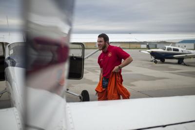 Frequent flyers: 1,000 feet in the air, strangers become friends for ...