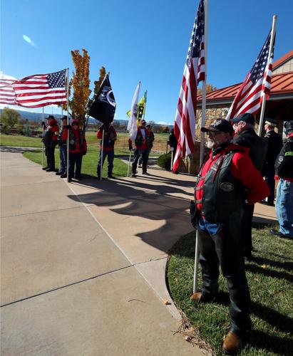 Avenue of flags: Patriot Guard Riders honor veterans with U.S. flags ...