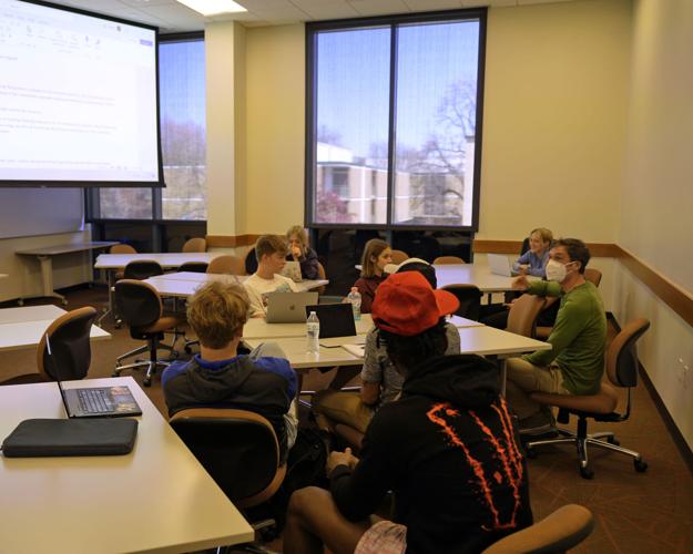 Some CMU teachers are already implementing AI in their jobs | Western ...