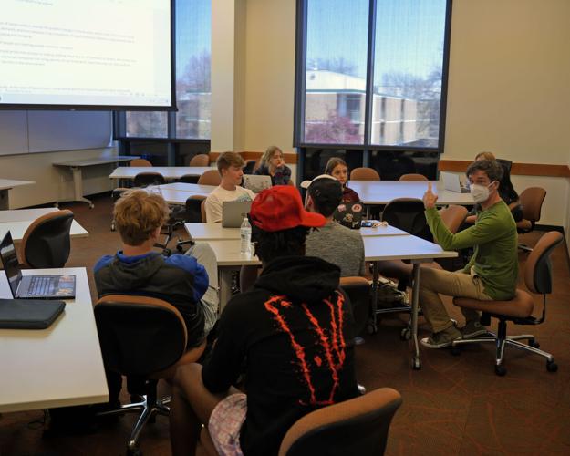 Some CMU teachers are already implementing AI in their jobs | Western ...