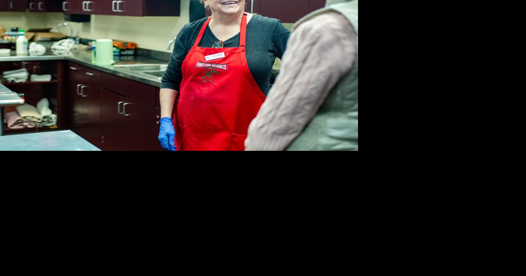 Volunteer couple at soup kitchen retires after 13 years | Western ...