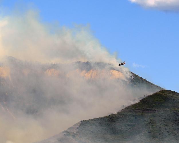 Spring Creek Fire: crews battle through red flag weather | Western ...