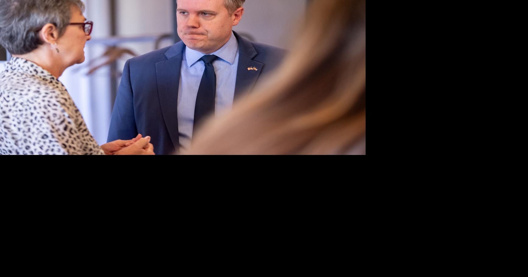 Kirk killing, health care discussions highlight Hurd town hall ...