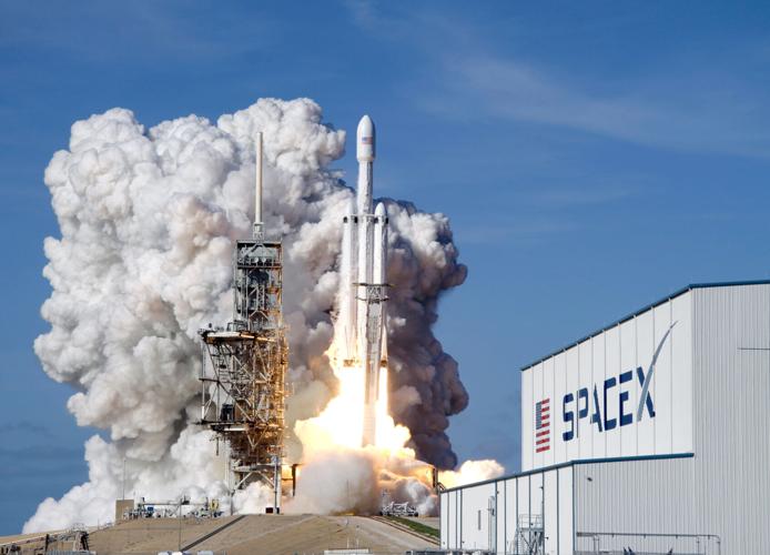 SpaceX wants regular investors to help its stock launch. Here's what to ...