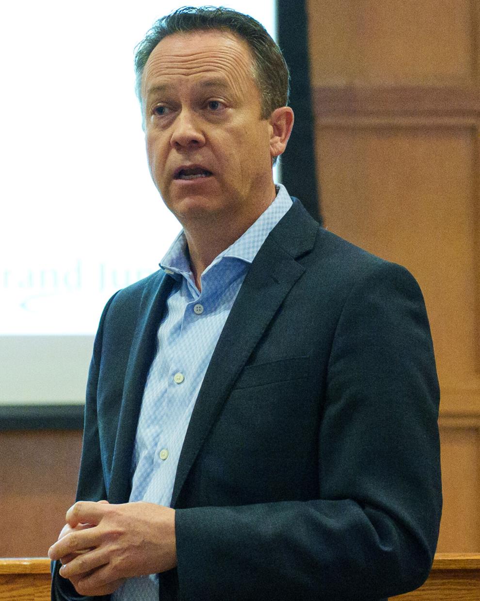 City to review bidding process after contractors complain | Western ...