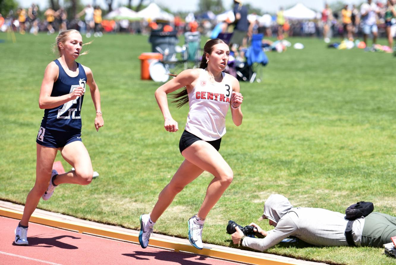 Defending state champ Siegrist finishes fourth in 800 | Western ...