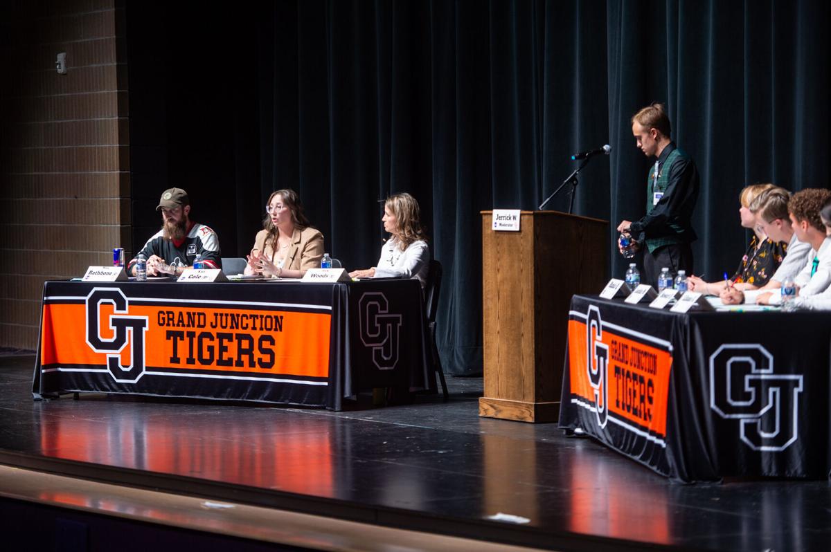 D51 board candidates participate in GJHS student forum | Western ...