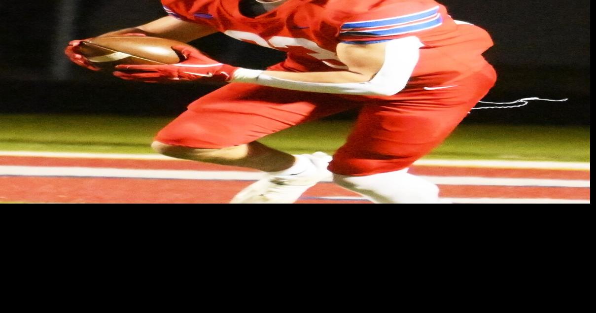 Owls a step from state: Slinger holds on in another close game against ...