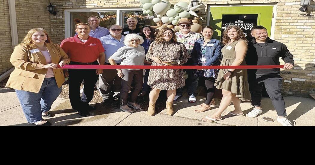 Cedarburg Threads holds grand opening | Ozaukee Co. Business News ...