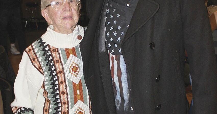 Community helps Vivian ‘Mutz’ Laabs celebrate 90th birthday | Ozaukee ...