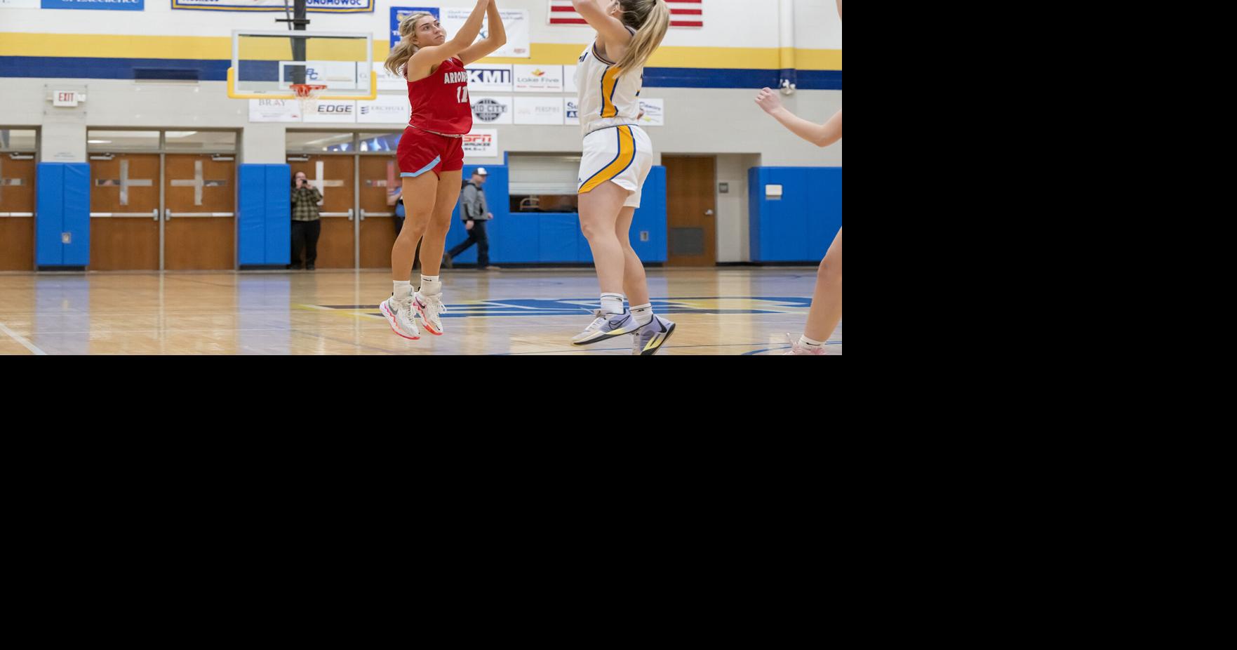 Arrowhead vs. Catholic Memorial prep girls basketball - 1/4/2023 | Waukesha County Slideshows ...