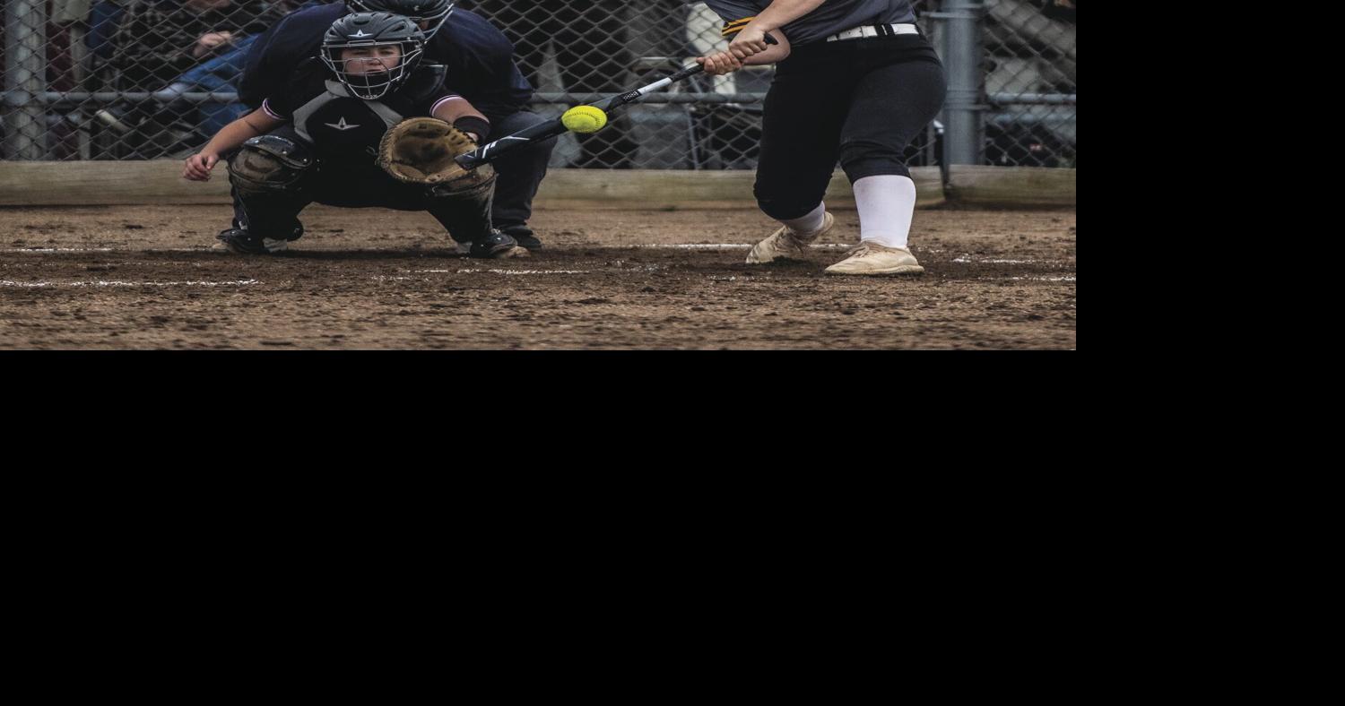 Raccoons stomp Blackshirts | Waukesha Co. Sports | gmtoday.com