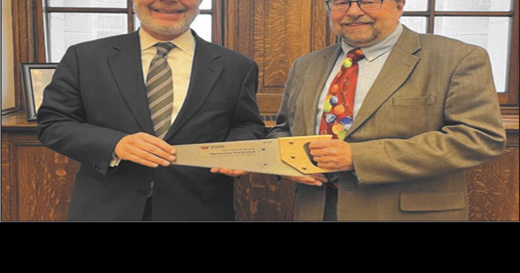 Gundrum receives Friends of Housing Award | Washington Co. Business ...