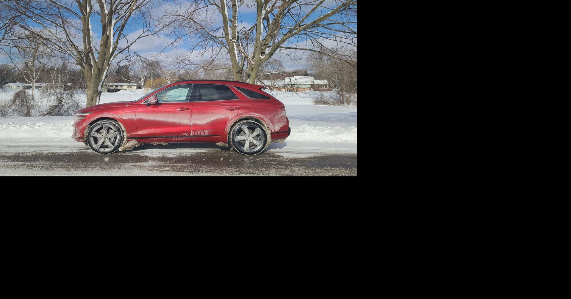 Auto review: Fast 'n' fashionable Genesis GV70 isn't afraid to put on ...