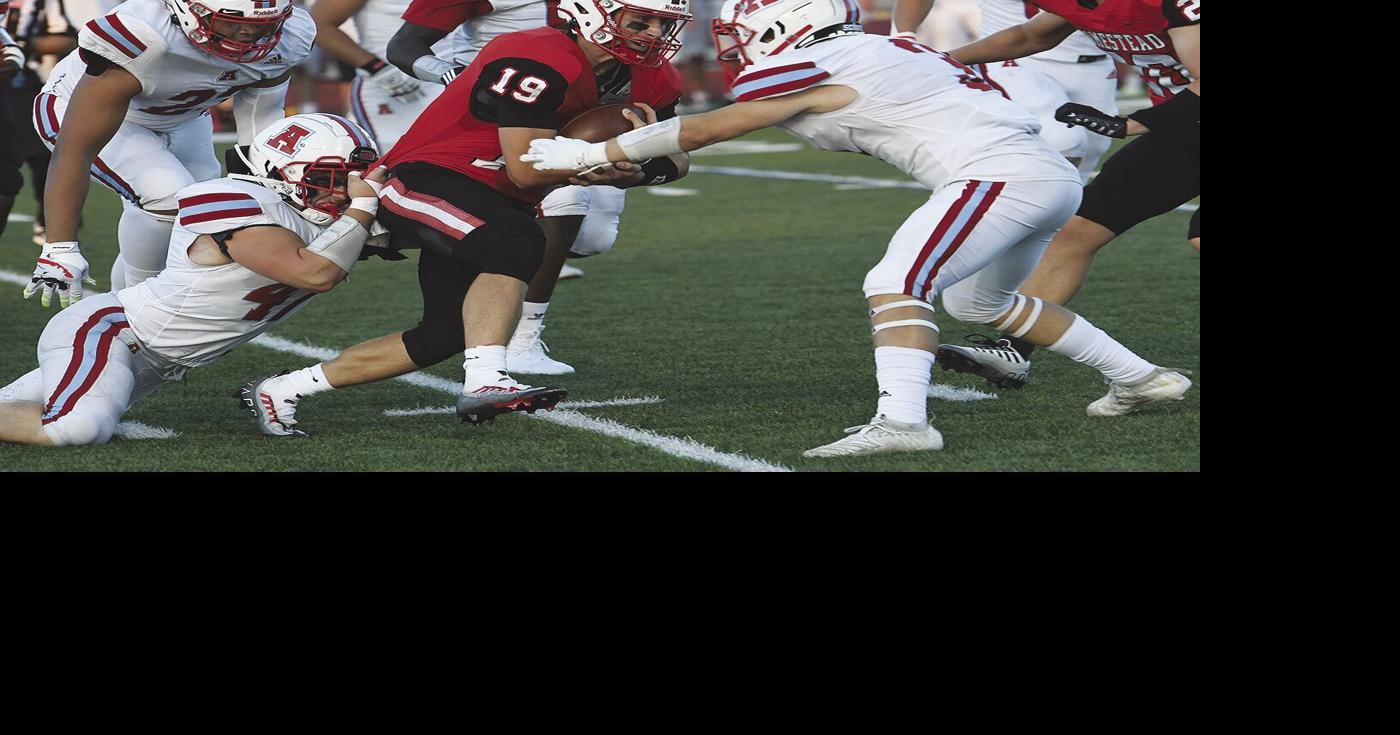 Arrowhead vs. Homestead football at Homestead - 08/26/2022 | Ozaukee ...