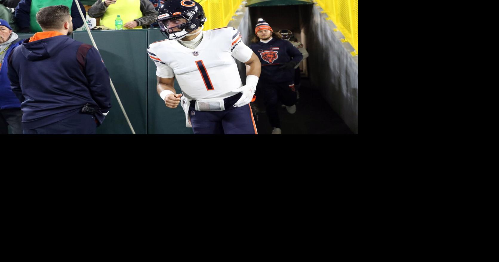 Justin Fields won’t practice with the Chicago Bears today, leaving ...