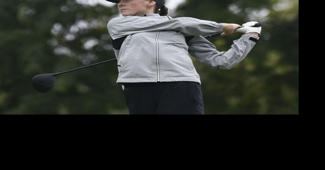 WIAA Division 1 Girls Golf Homestead Regional at Mee-Kwon Park Golf ...