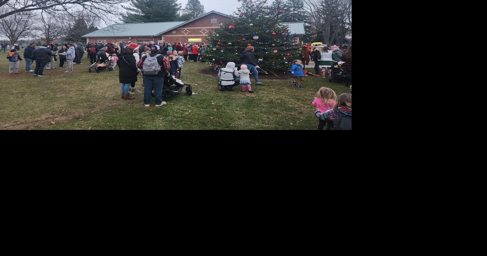 Germantown Christmas Parade | Washington County Slideshows | gmtoday.com