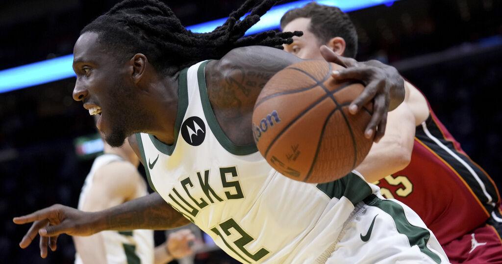 Bucks' travel issues departing New Orleans cause delay in Thursday's ...