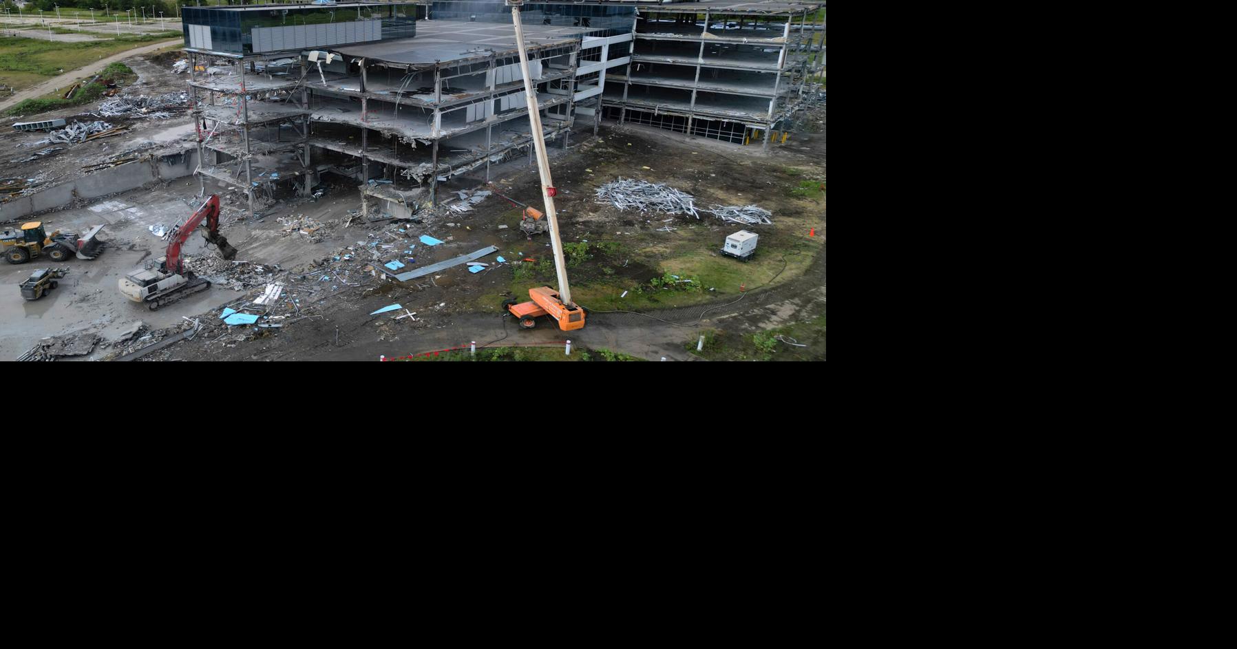 Demolition of iconic Sears complex starts, opening a new era for high ...