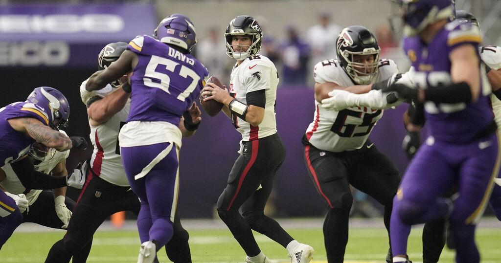 Darnold delivers for Vikings with career-high 347 yards and 5 TDs to beat Cousins, Falcons 42-21 ...
