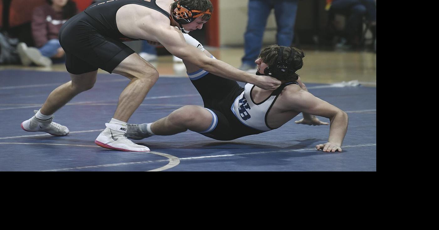 3) HARTFORDvsWBW WRESTLING 190 LBS.tif | | gmtoday.com