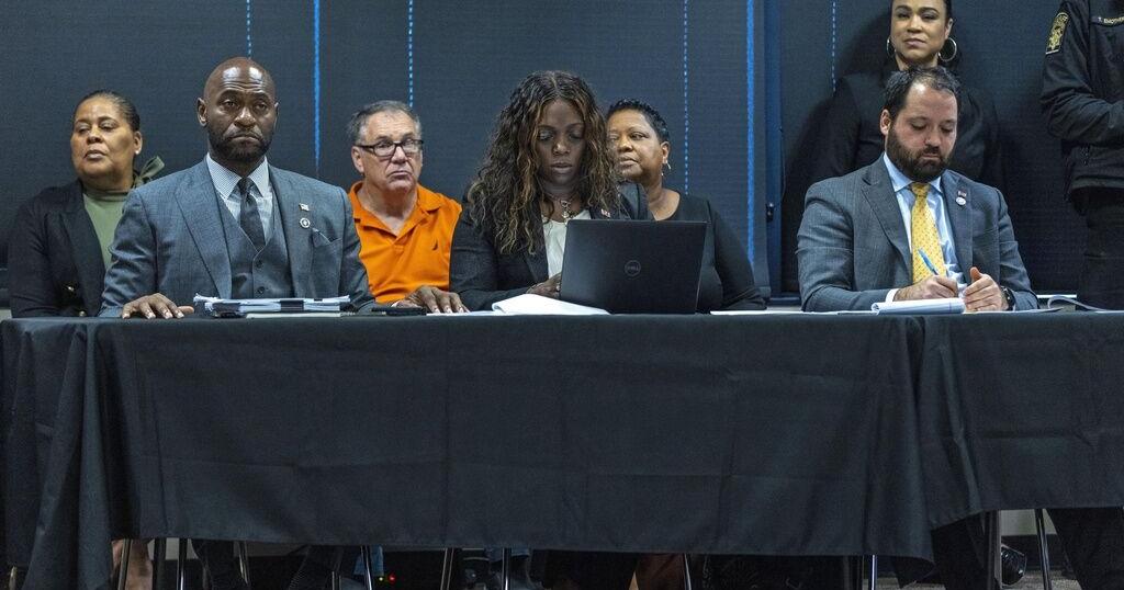 Lawyer Kenneth Chesebro pleads guilty over efforts to overturn Trump’s ...