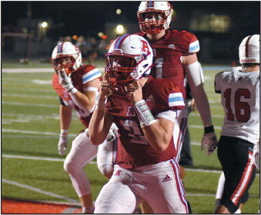 Warhawks defense stands strong | Waukesha Co. Sports | gmtoday.com