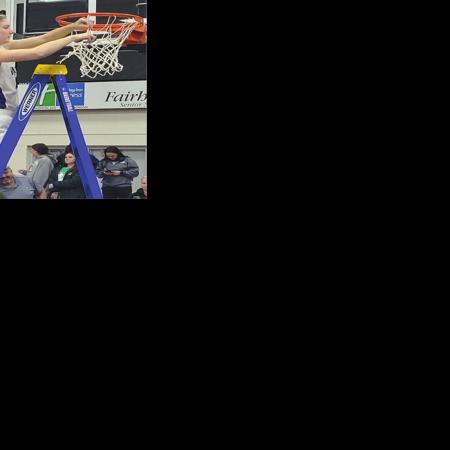 Belschner cuts down the net | Ozaukee Co. Sports | gmtoday.com