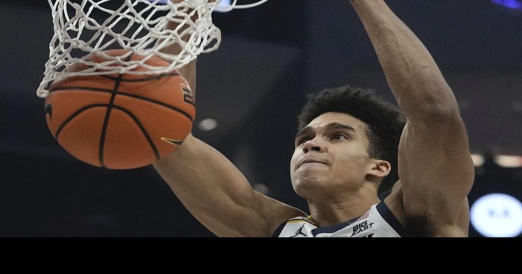 Tyler Kolek has school-record 18 assists to help No. 7 Marquette rout ...