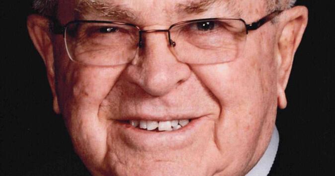Willard N. Maas | Oconomowoc Obituaries | gmtoday.com
