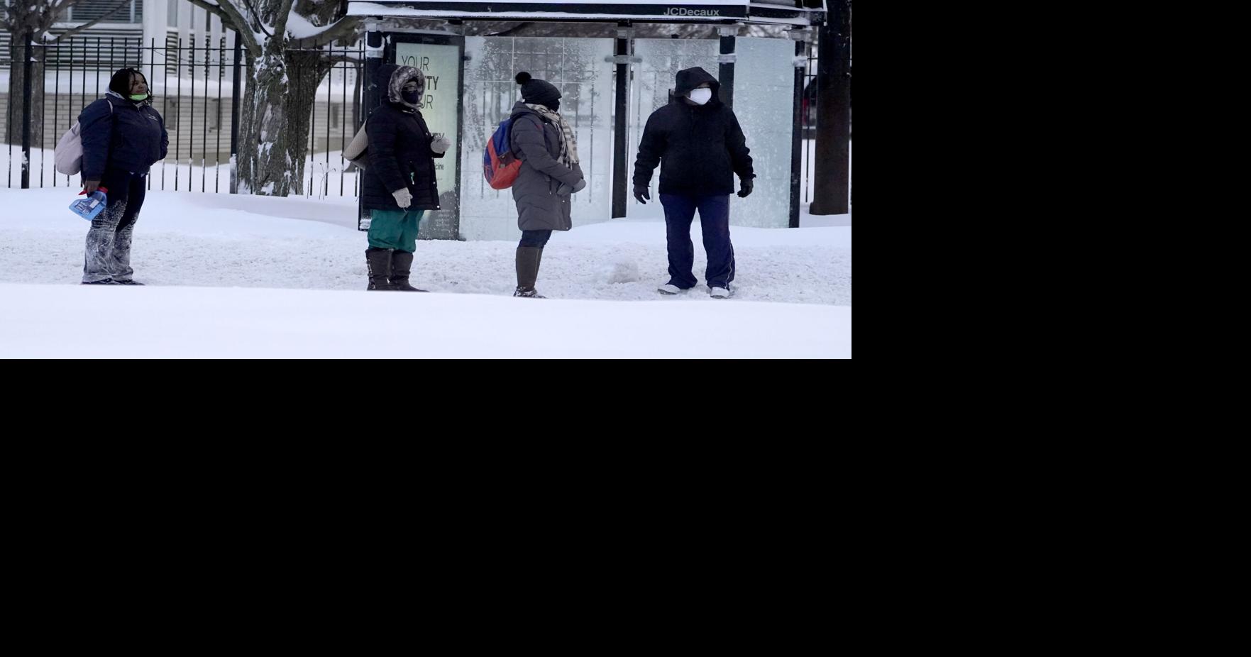 Storm dumps almost 18 inches of snow at Chicago's Midway Airport ...