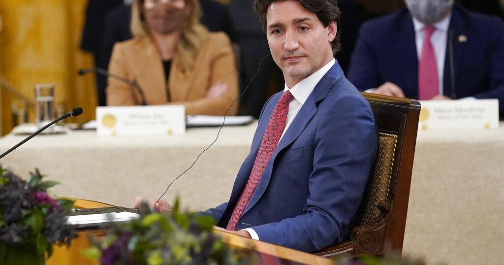 Once a political star, Canada's Justin Trudeau is fighting for his job ...