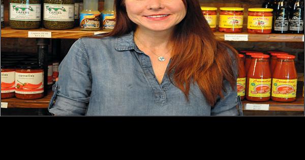 GET TO KNOW RENEE BURNS | Business | gmtoday.com