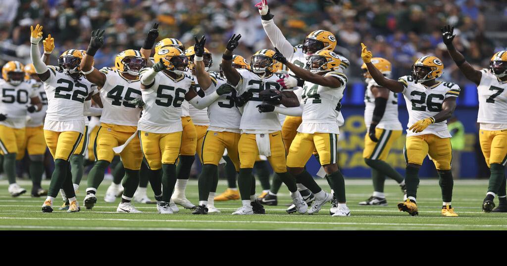 Green Bay's Xavier McKinney becomes first since merger to have INT in first 5 games with team ...